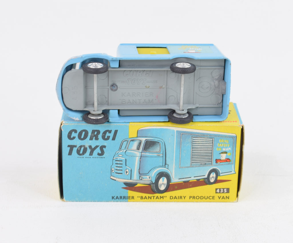Corgi toys 435 Karrier Bantam Dairy Produce Virtually Mint/Boxed (Shap ...
