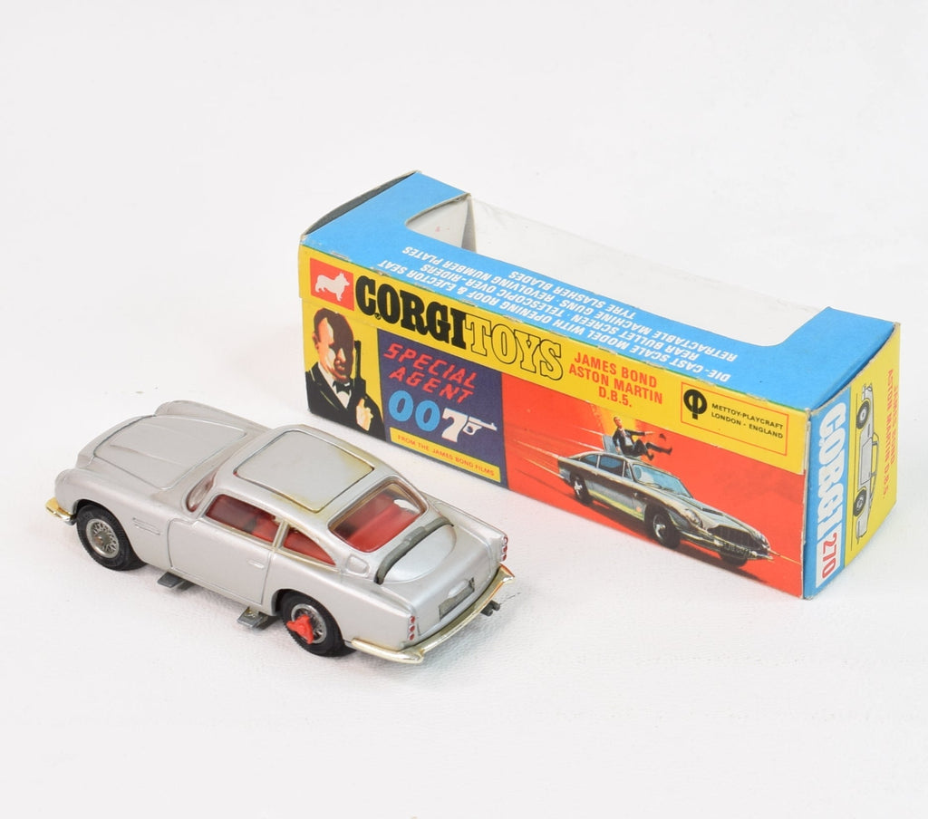 Corgi Toys 270 James Bond DB5 Virtually Mint/Boxed (270 print to front ...