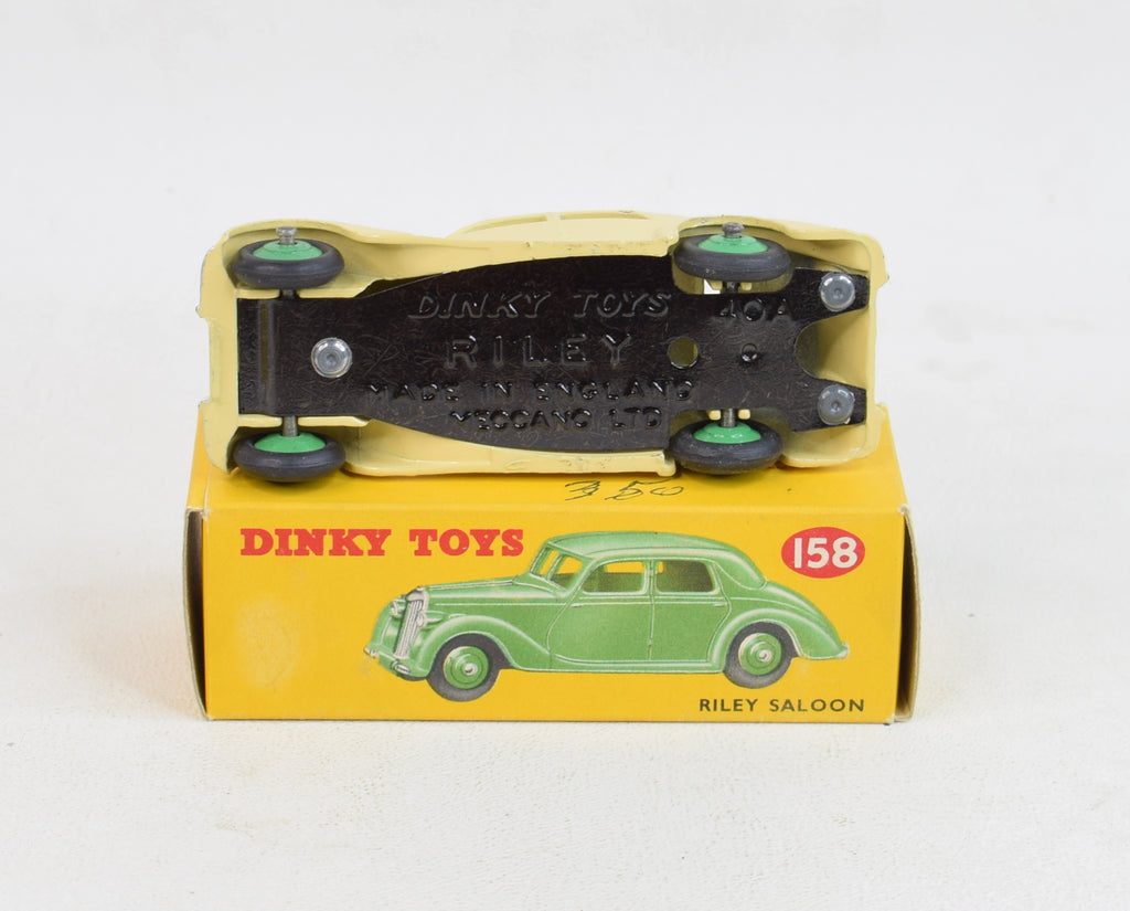 Dinky Toys 158 Riley Saloon Virtually Mint/Nice box – JK DIE-CAST MODELS