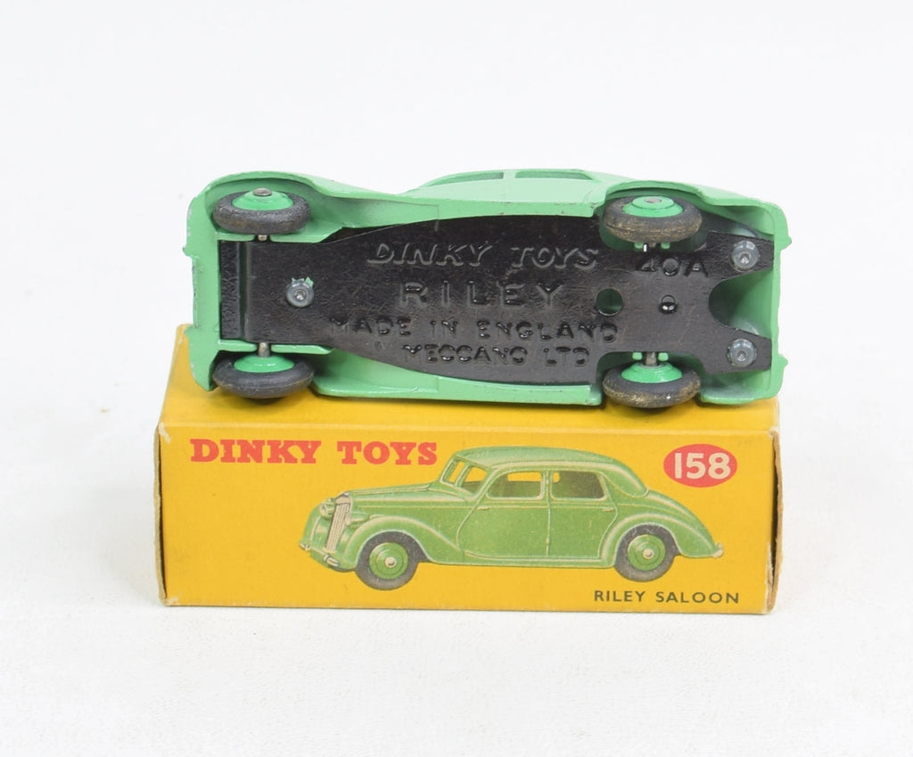 Dinky Toys 158 Riley Saloon Virtually Mint/Boxed – JK DIE-CAST MODELS