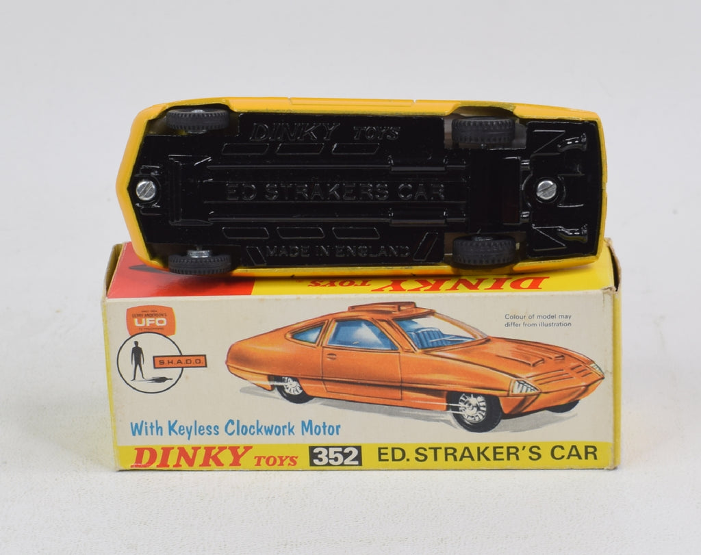 Dinky toys 352 Ed Straker’s Virtually Mint/Boxed – JK DIE-CAST MODELS