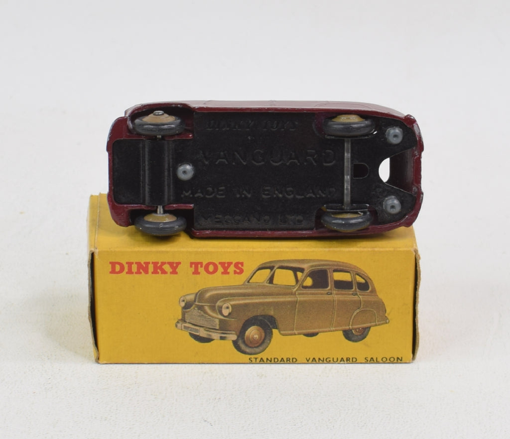 Dinky Toys 40E Standard Vanguard Very Near Mint/Boxed 'Stockbridge Col ...