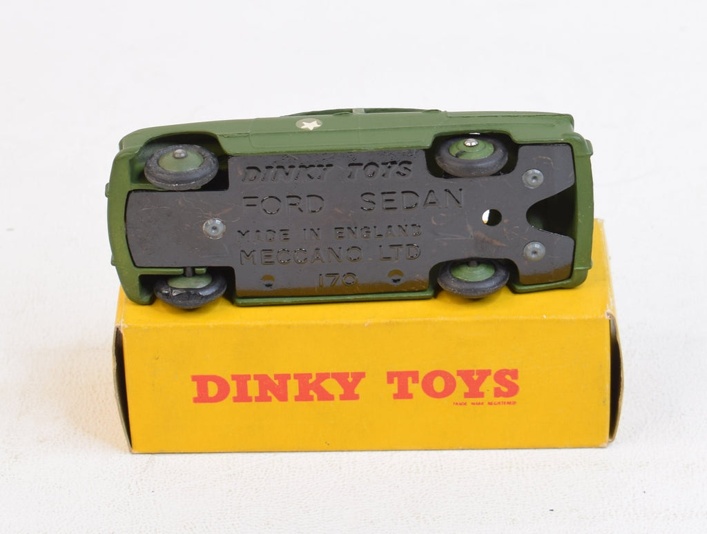 Dinky Toys 675 Army Staff Car Virtually Mint/Boxed – JK DIE-CAST MODELS
