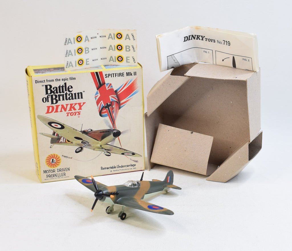 Dinky toys 719 Spitfire Mk II Virtually Mint/Boxed – JK DIE-CAST MODELS