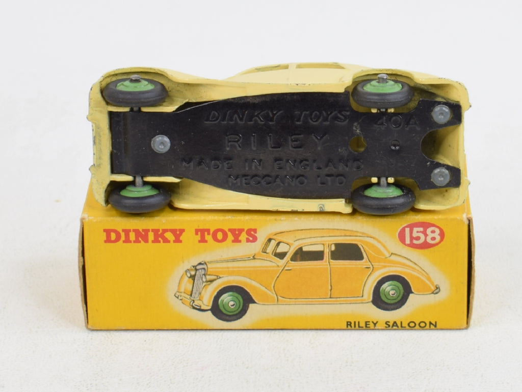Dinky Toys 40A/158 Riley Saloon Virtually Mint/Boxed – JK DIE-CAST MODELS