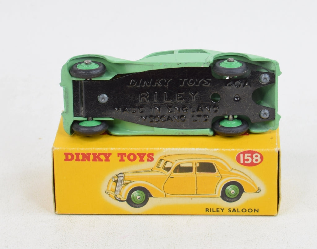 Dinky Toys 158 Riley Saloon Virtually Mint/Nice box – JK DIE-CAST MODELS
