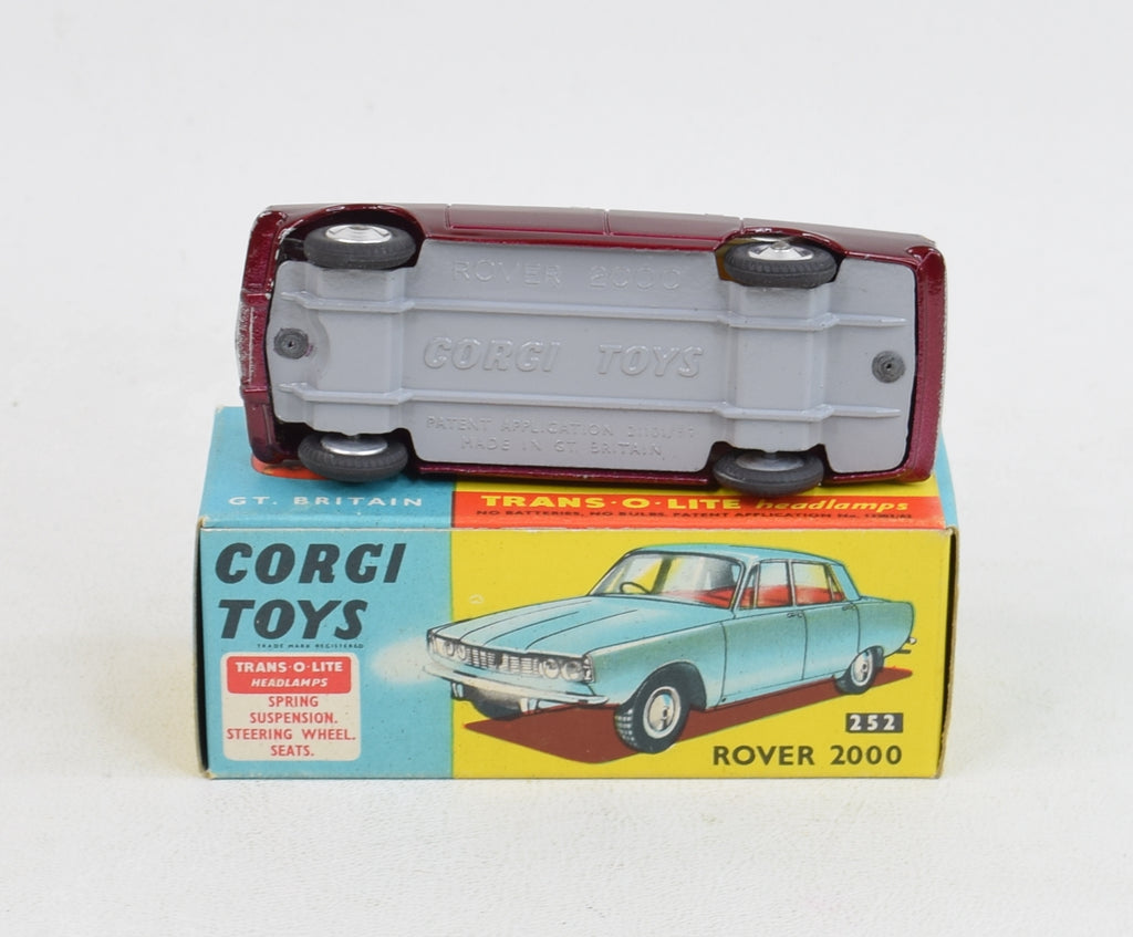 Corgi toys 252 Rover 2000 Virtually Mint/Nice box – JK DIE-CAST MODELS