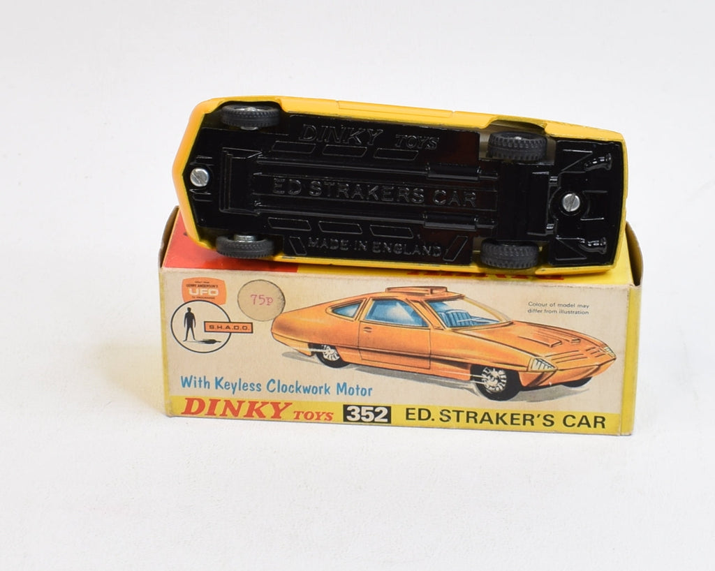 Dinky toys 352 Ed Straker’s Virtually Mint/Boxed – JK DIE-CAST MODELS