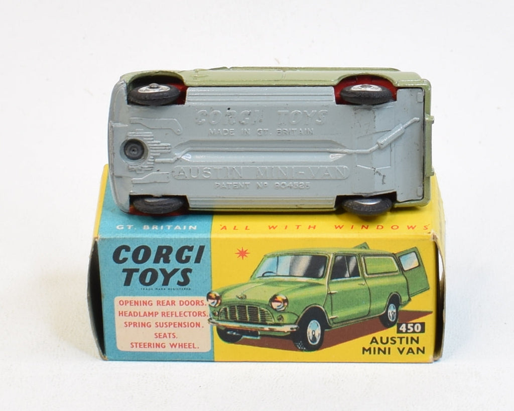 Corgi toys 450 Austin Mini Van Virtually Mint/Nice box (Silver grill ...