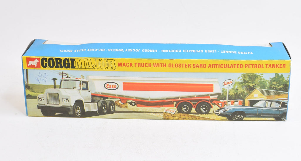 Corgi toys 1152 Mack Truck 'Esso' Virtually Mint/Boxed – JK DIE-CAST MODELS