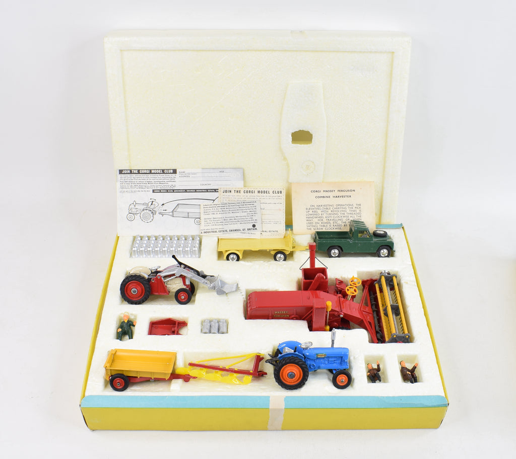 Corgi toys Gift set 22 'Farming set' Virtually Mint/Boxed (1st issue 2 ...