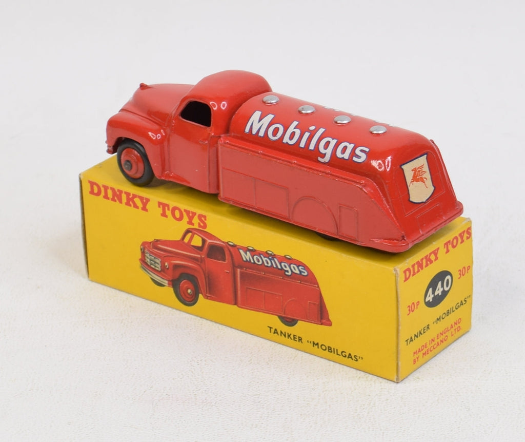 Dinky toys 30p/440 'Mobilgas' Tanker Virtually Mint/Nice box 'River Rh ...