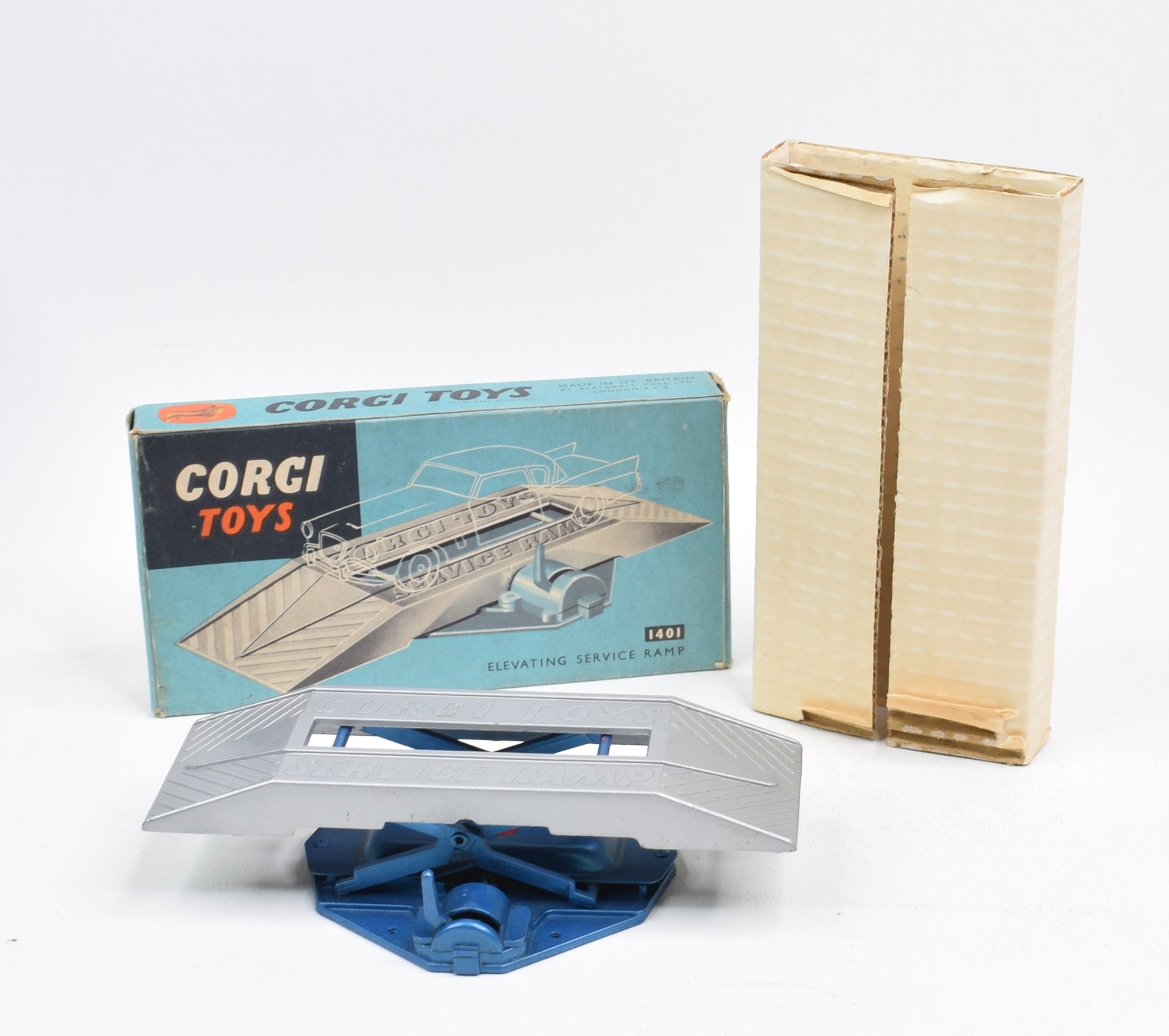 Corgi toys 1401 Elevating service ramp Virtually Mint/Boxed – JK DIE ...