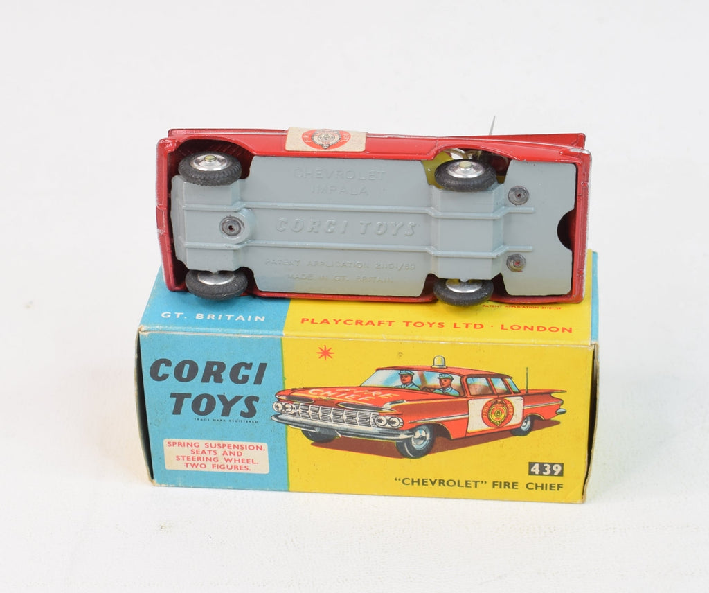 Corgi toys 439 'Chevrolet' Fire chief Virtually Mint/Boxed 'Blue & Yel ...