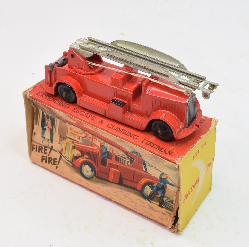 Crescent No. 1221 Fire Engine Very Near Mint/Boxed 'Heritage' Collecti ...